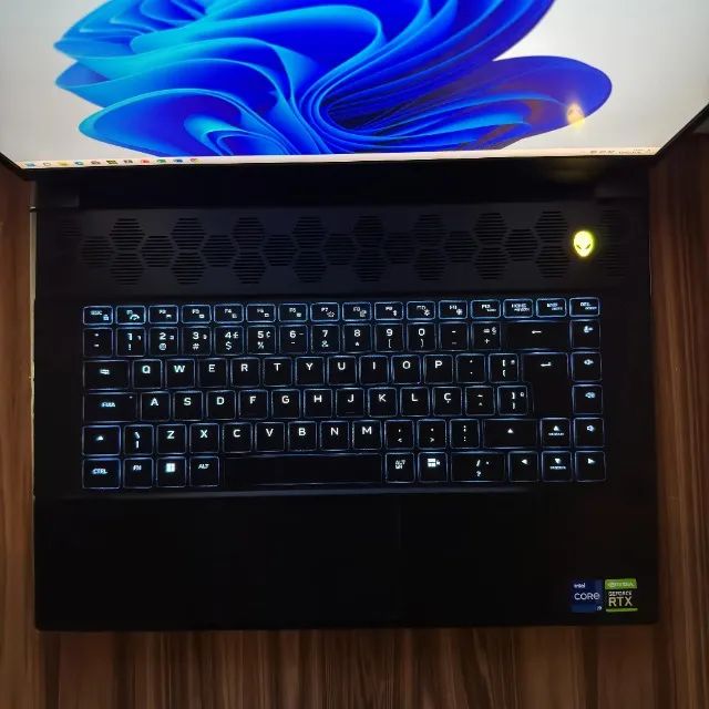 Notebook Dell Alienware M16 R1 i9-13900HX 32GB DDR5 1TB NVMe RTX 4070 ...