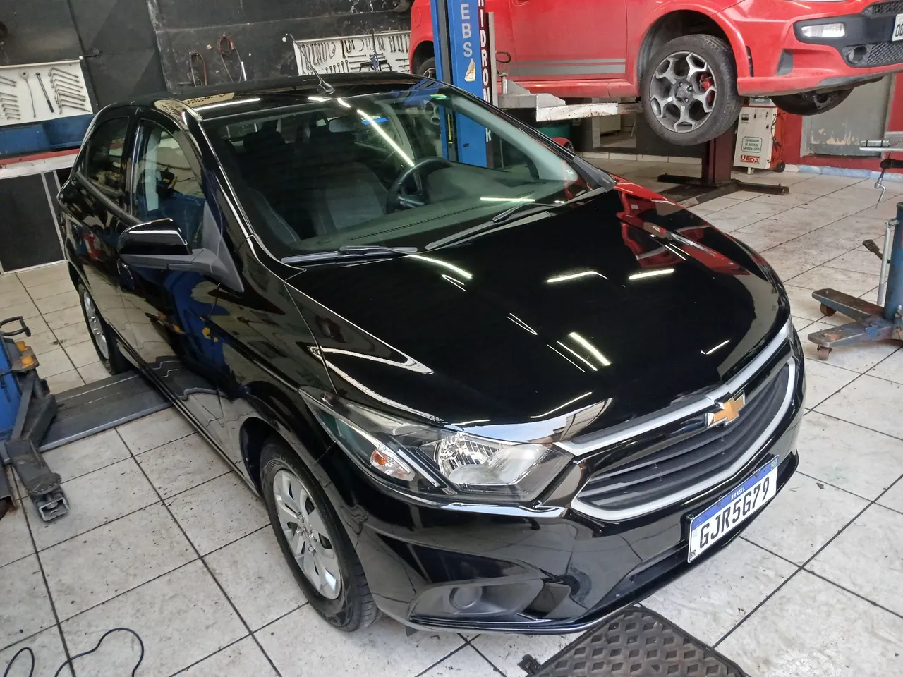 CHEVROLET ONIX 2018 Usados e Novos