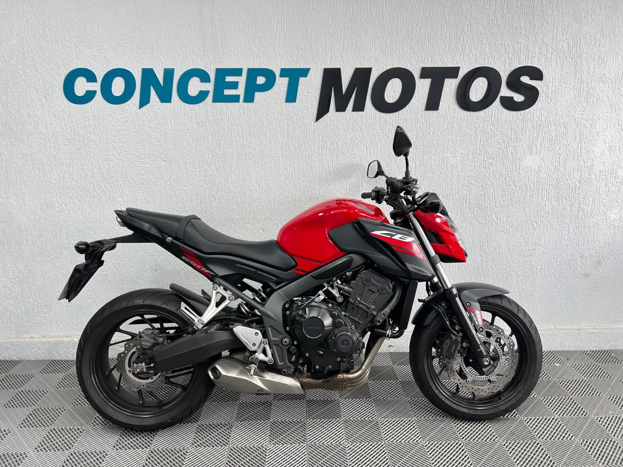 Motos Honda CB 650F no Brasil