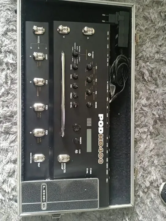 "pedaleira" - Instrumentos musicais no Brasil