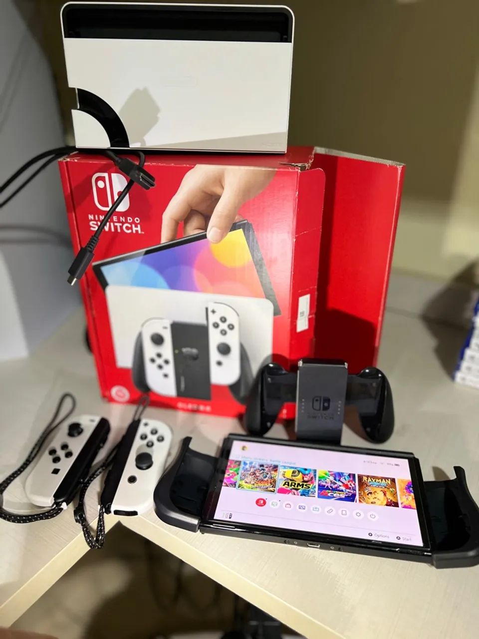 Leia Nintendo Switch OLED Branco Completo - Consoles de Vídeo Game - Carijós, Conselheiro ...