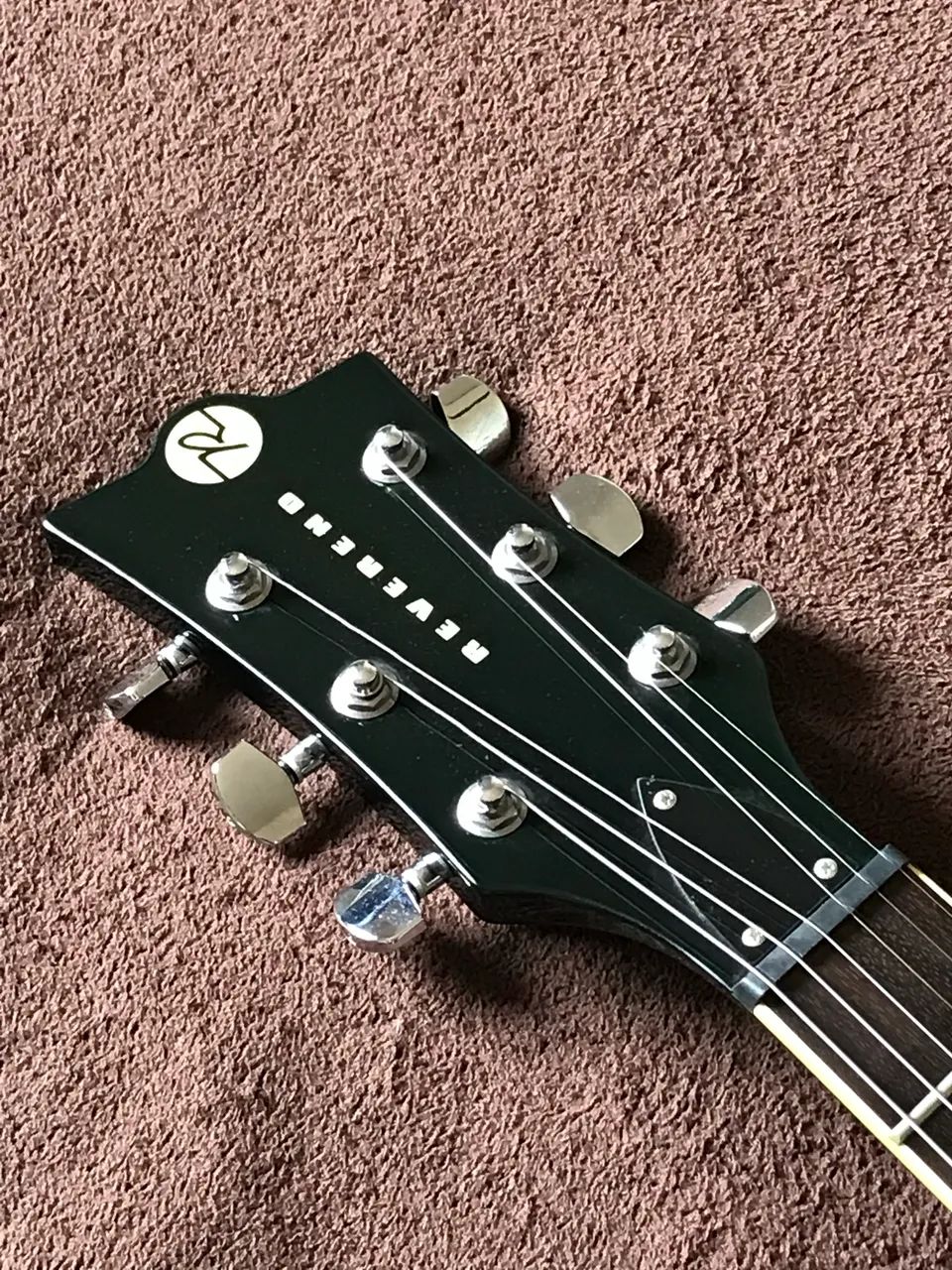 Guitarra Reverend Manta Ray Semi Hollow Tobaco Burst ñ gibson ES-339 ...