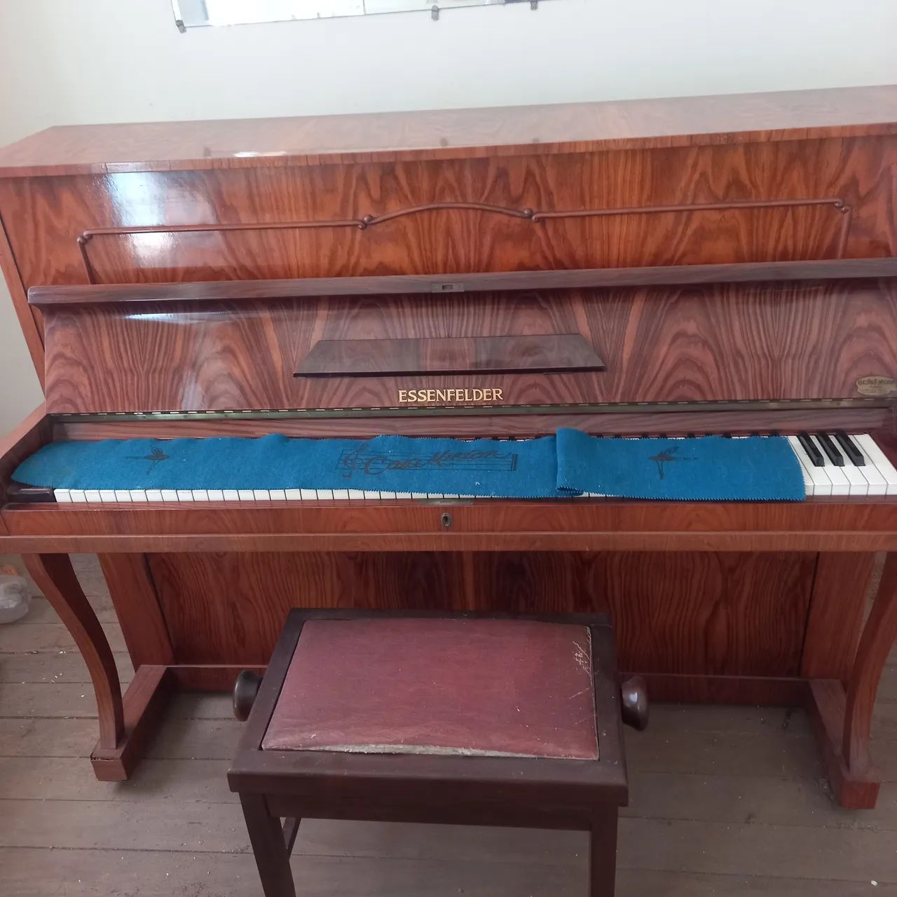 Piano de parede Essenfelder - Instrumentos musicais - Andaraí, Rio de ...