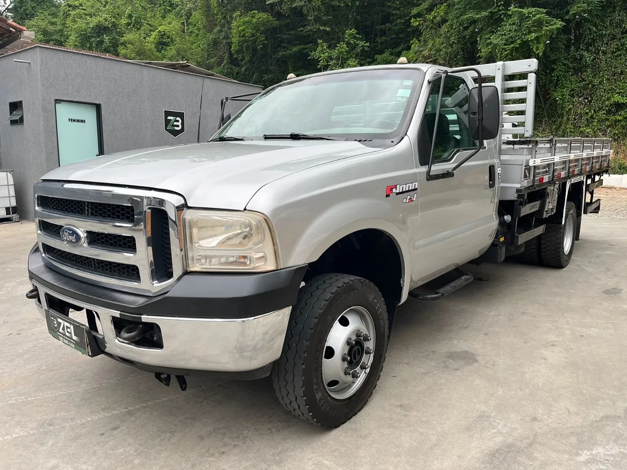 "f4000 4x4" no Brasil