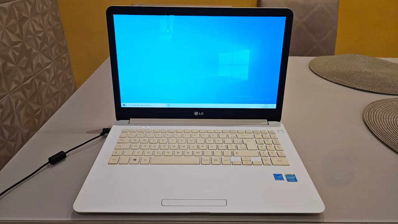 "notebook velho" no Brasil