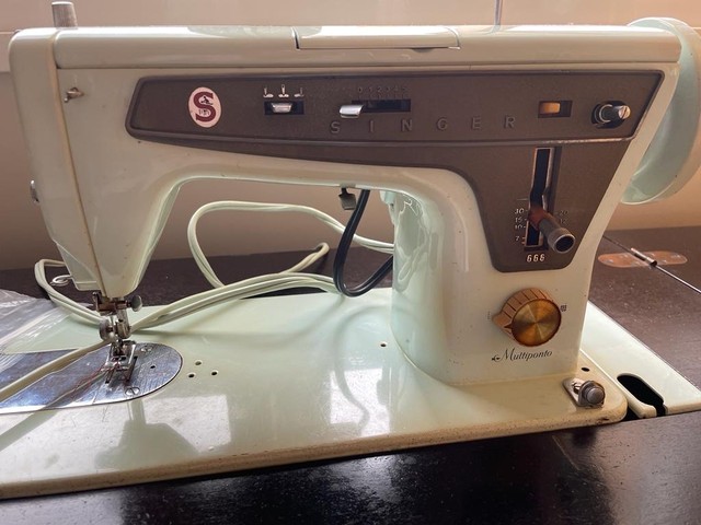 Maquina de costura singer 666 | +5 anúncios na OLX Brasil