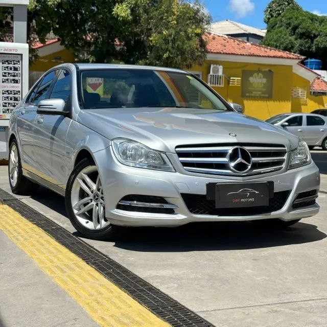 MERCEDES-BENZ C-180 2012 Usados e Novos