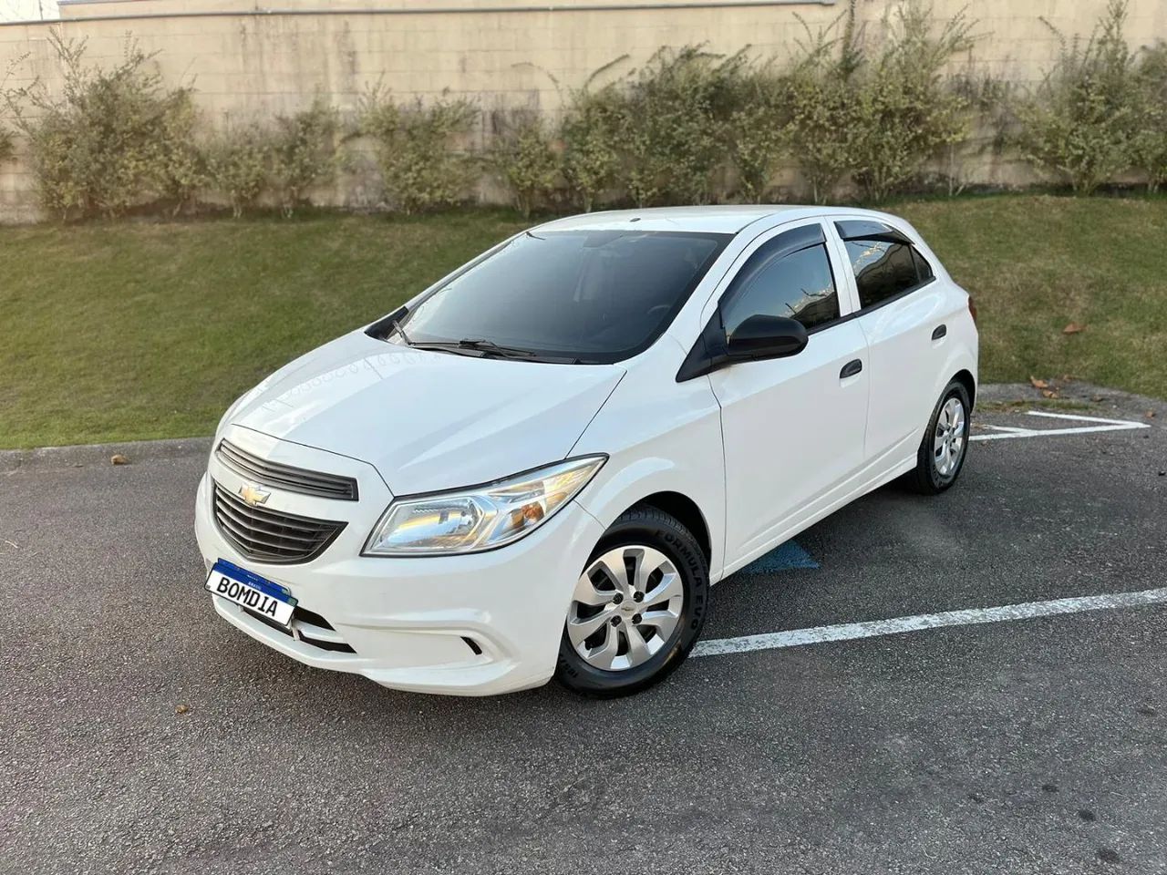 CHEVROLET ONIX 2018 Usados e Novos