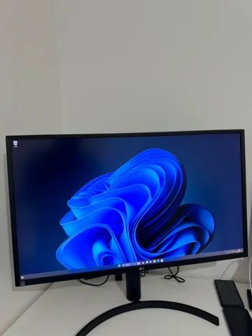 30 polegadas ou maior no Brasil