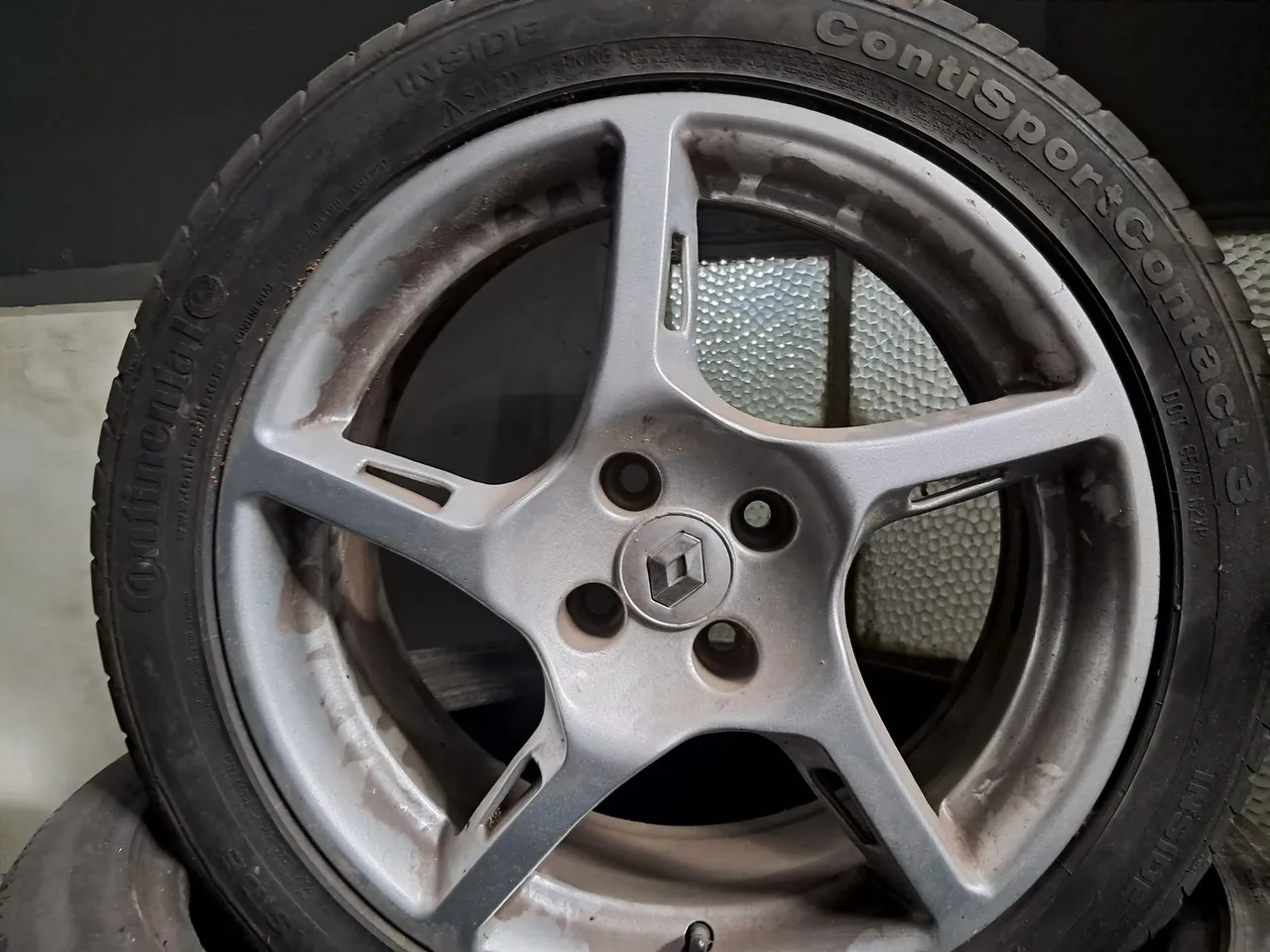 "rodas ferrari" no Brasil