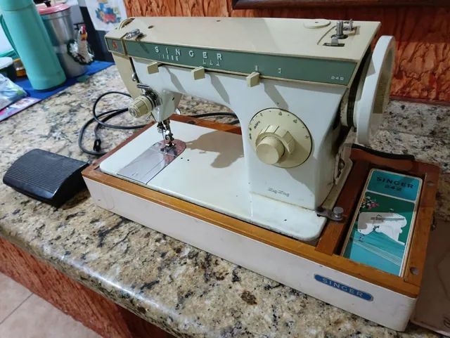 "maquina singer 242" no Brasil