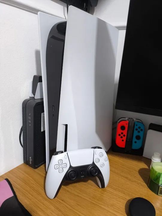 PS5 media fisica usado - unico dono - 1 controle - com caixa - Consoles ...
