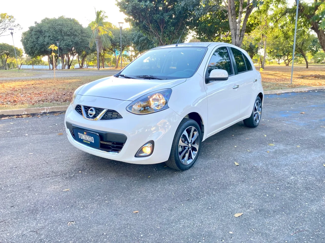 "nissan march cambio automatico" - Carros Usados e Novos à venda