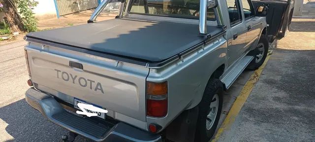 TOYOTA HILUX 2003 Usados e Novos