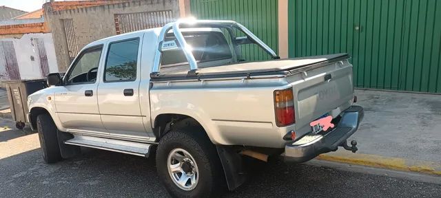 TOYOTA HILUX 2003 Usados e Novos
