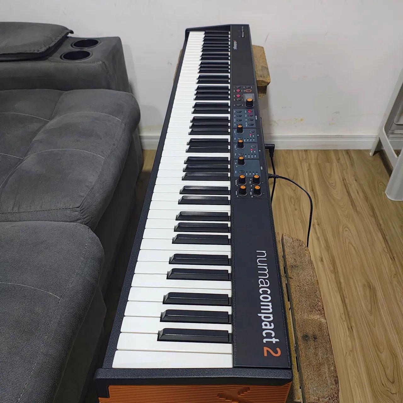 Numa Compact 2 - teclado semi novo - Instrumentos musicais - Santa ...