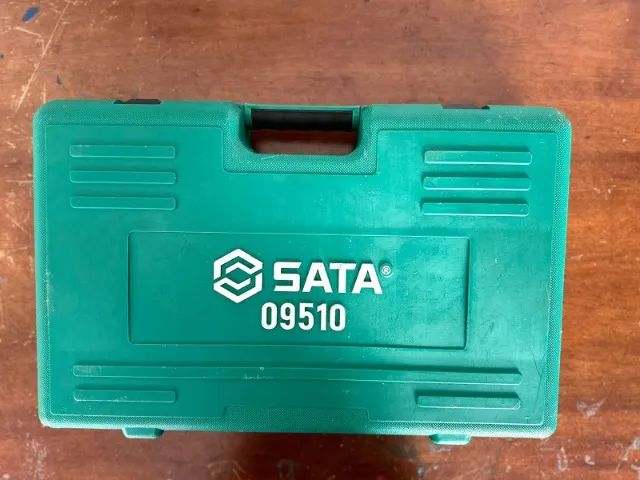 "maleta da sata" no Brasil