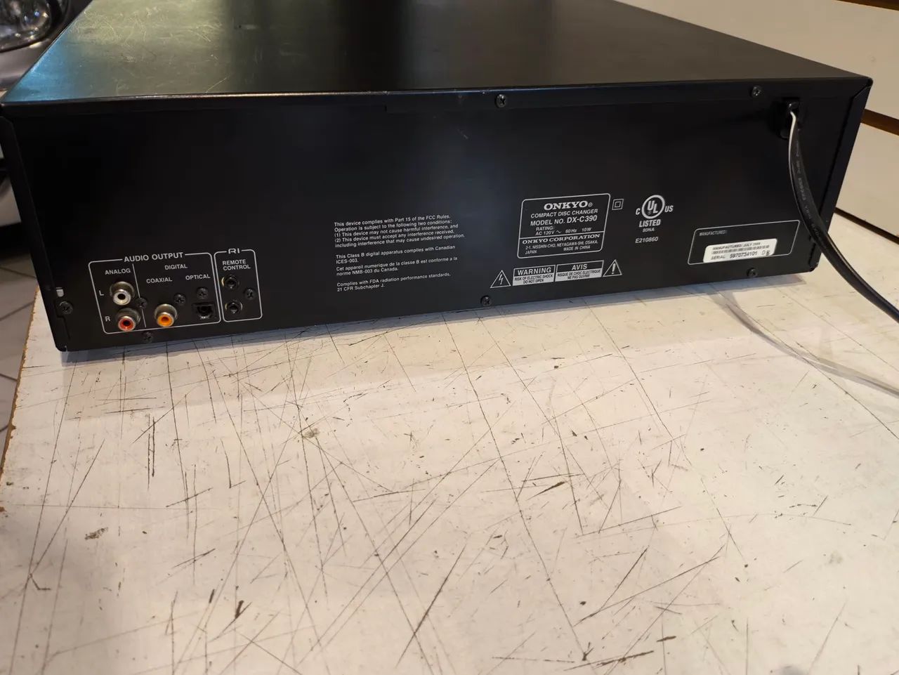 Cd player Onkyo DX -C390 está ligando ( não está lendo cd) para peças ...