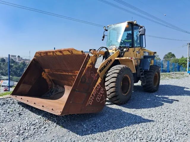 "komatsu wa200" no Brasil