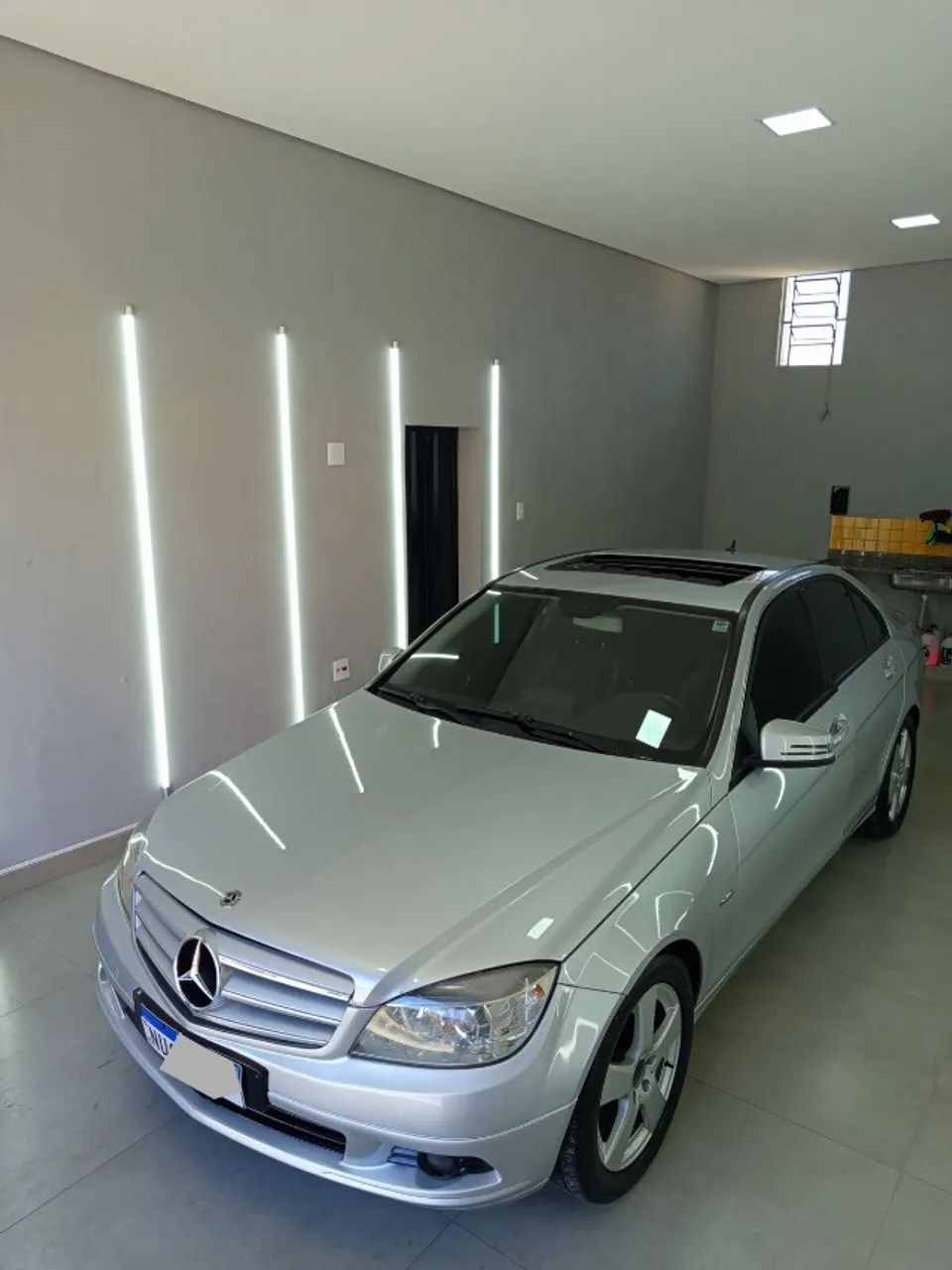 Mercedes-Benz C-180 2011 Usados e Novos