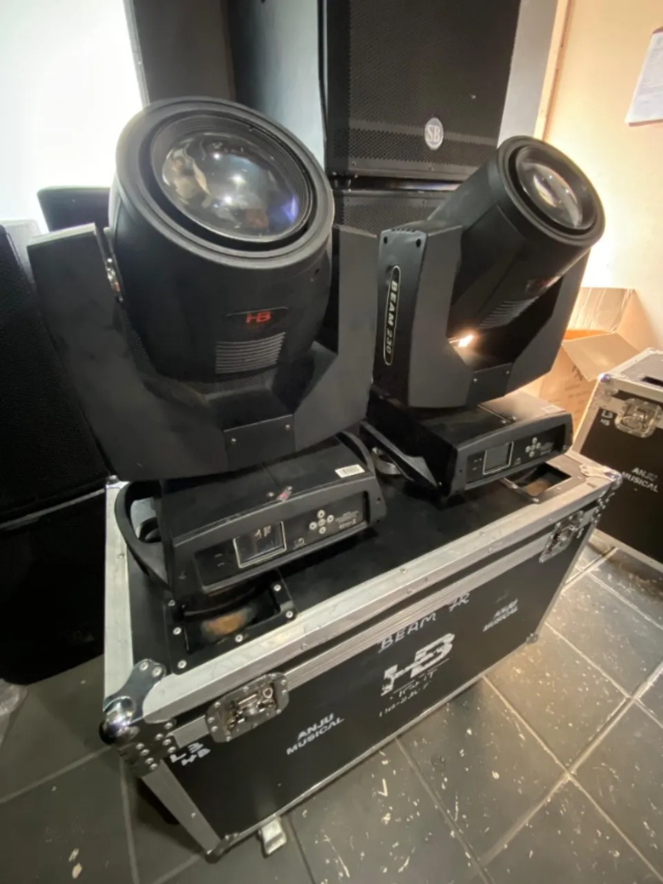 "moving beam" no Brasil