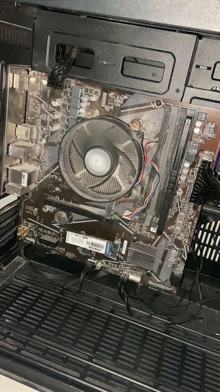 Kit Ryzen 5 5600g placa mãe b550MK - Peças de Hardware - São Caetano ...