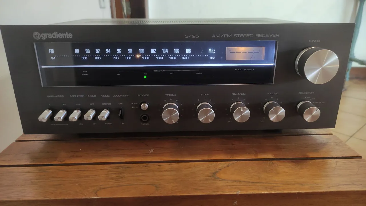 "gradiente 900" no Brasil