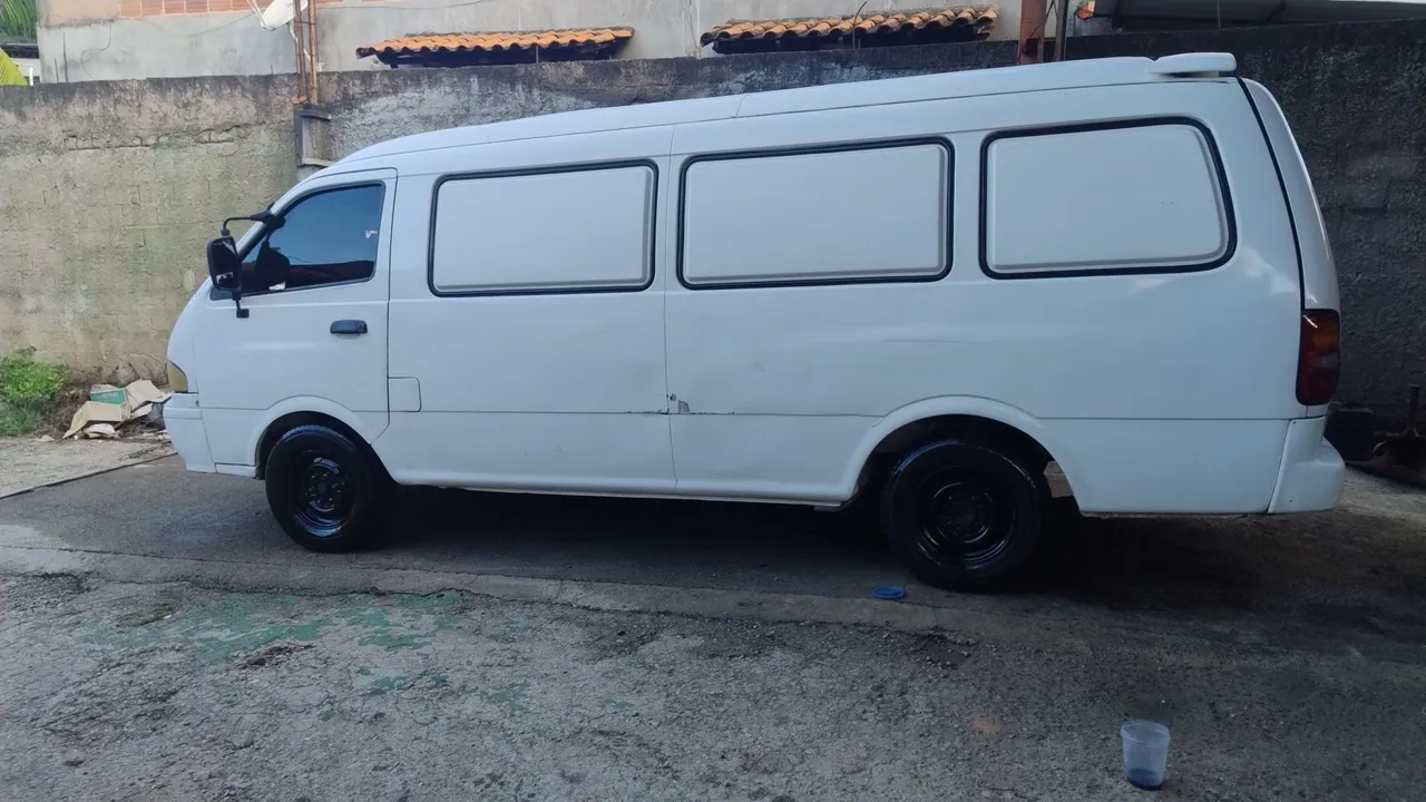 KIA MOTORS BESTA Usados e Novos