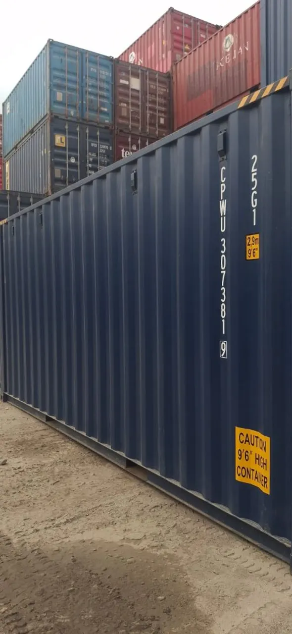 "container de 40 pes" no Brasil