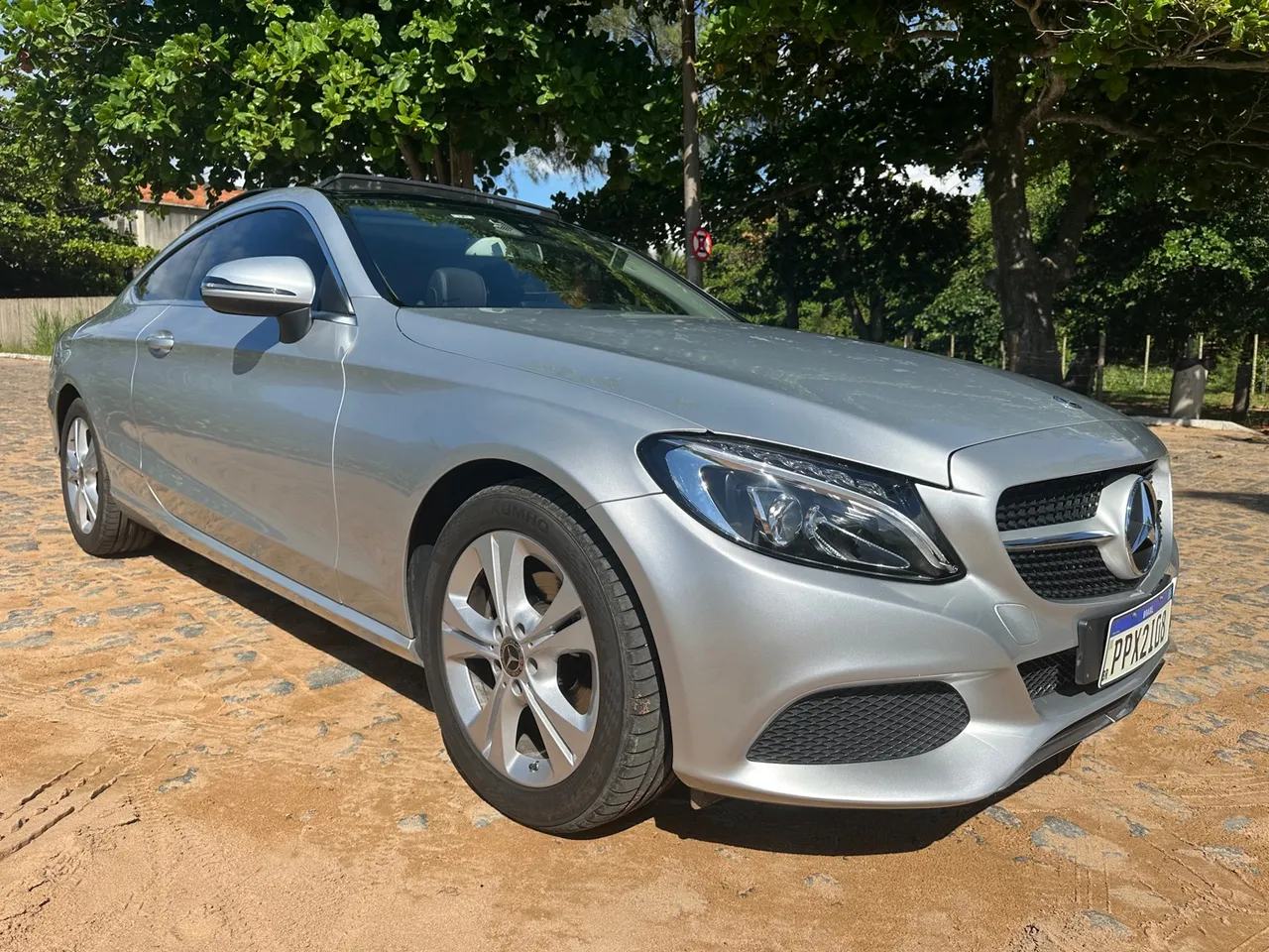 MERCEDES-BENZ C-180 CGI COUPE AVANT. 1.6 TB 16V AUT. Usados e Novos