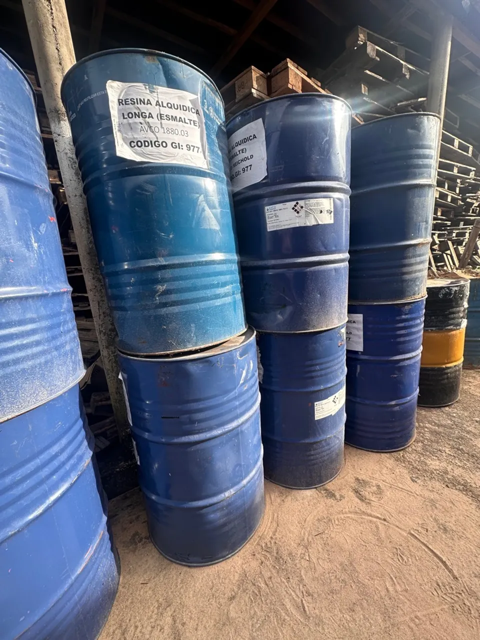 "tonel de 200 litros" no Brasil