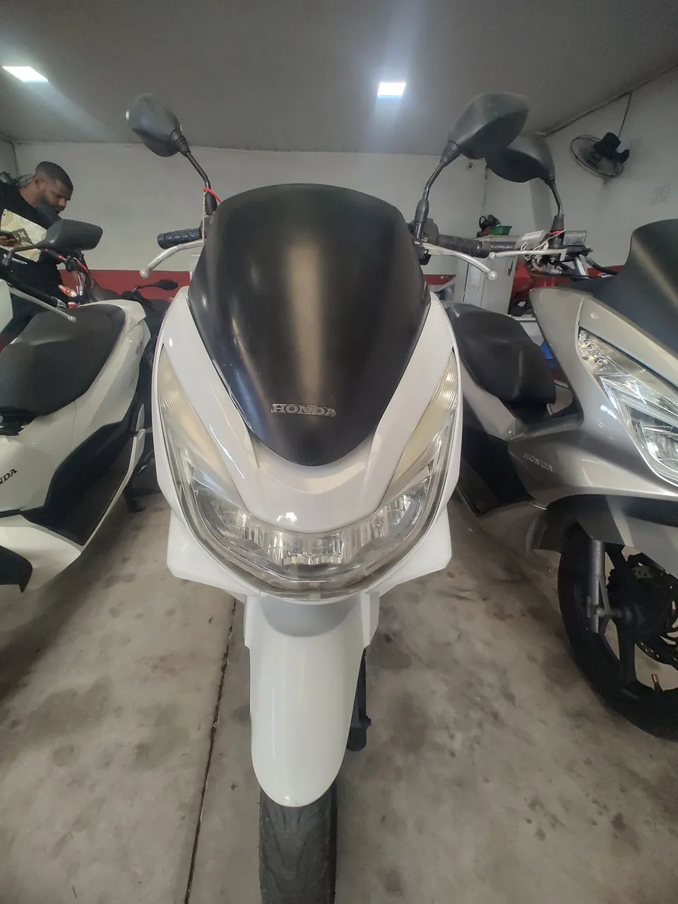 Motos Honda PCX 2016 no Brasil