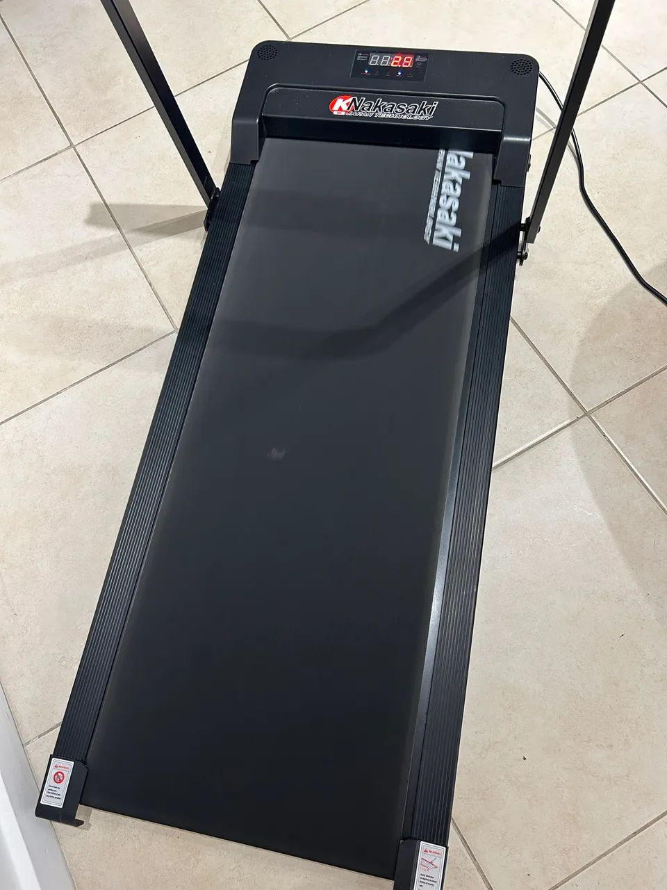 Esteira elétrica semi nova Nakasaki - Academia e Exercícios - Barra ...