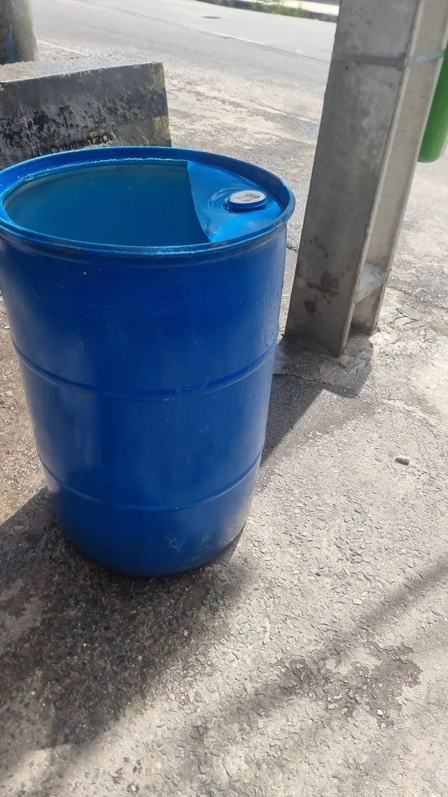 "tonel plastico 200 litros" no Brasil