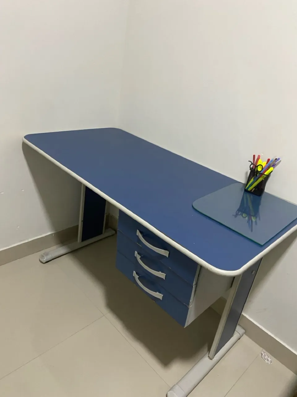 "mesa escritorio azul" no Brasil