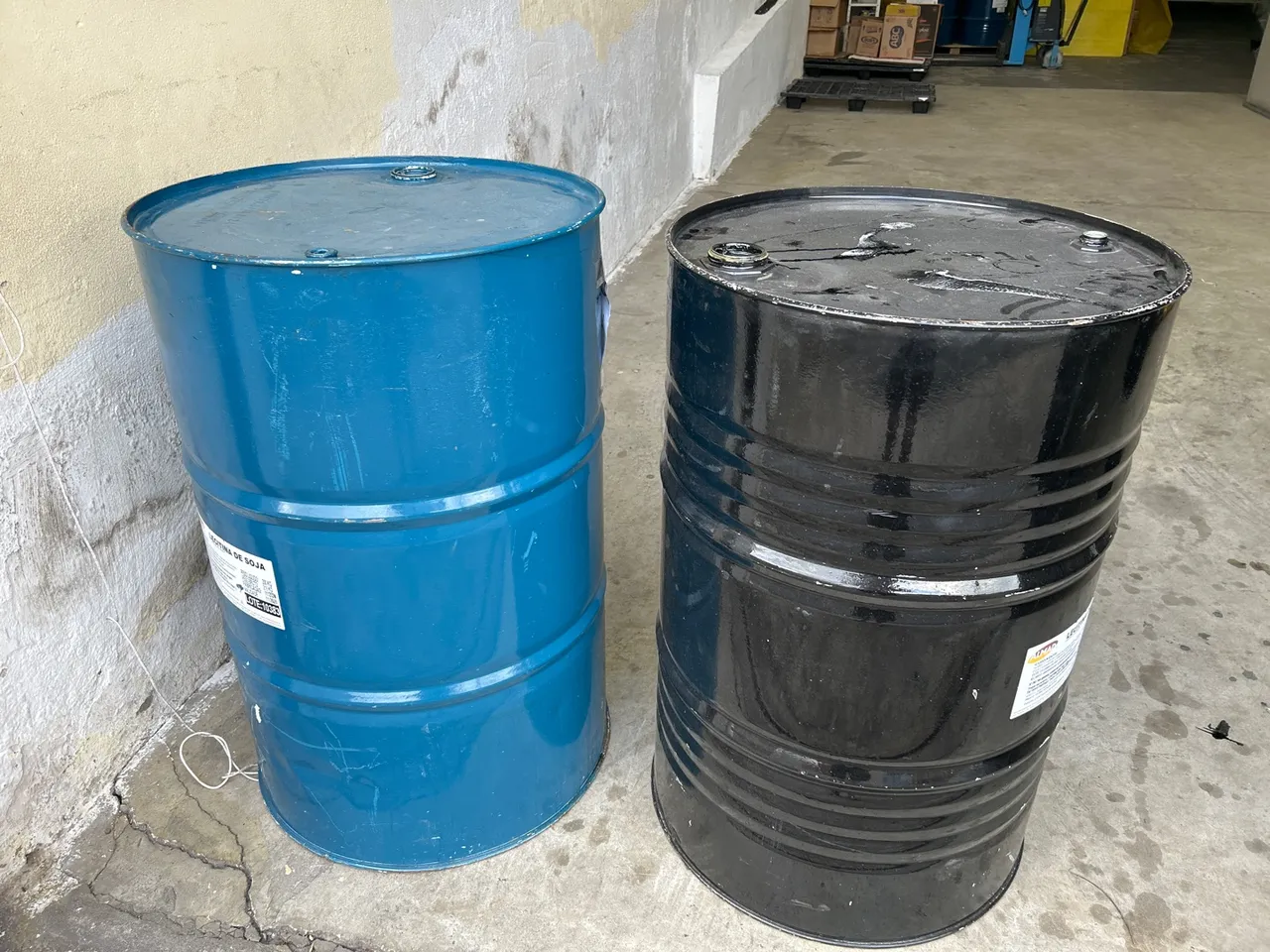 "tambor 200 litros metal" no Brasil