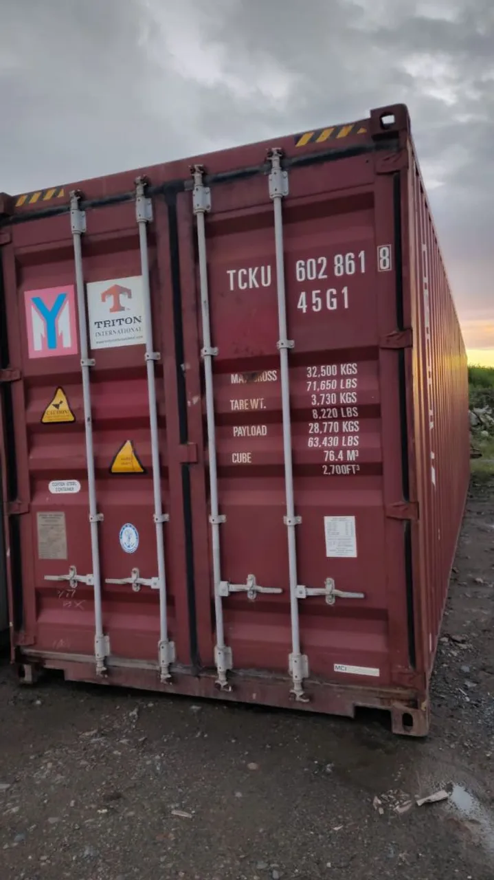 "container de 40 pes" no Brasil