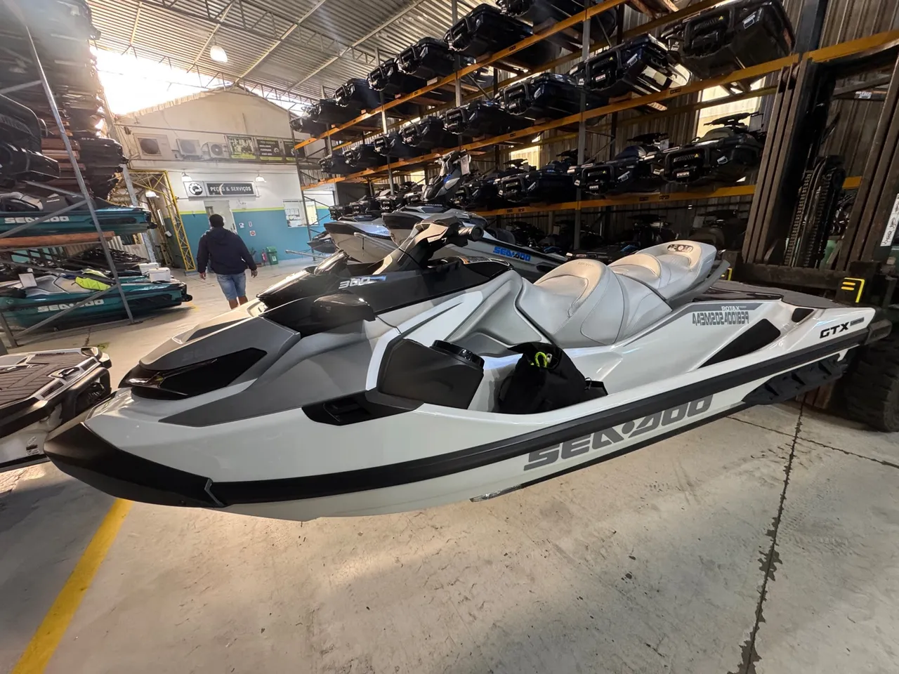 "jet ski 300" - Barcos e aeronaves no Brasil