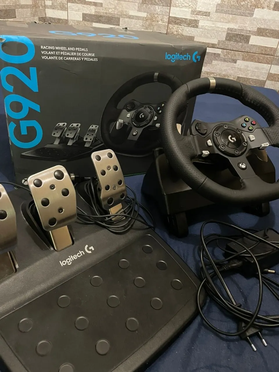 "volantes logitech" no Brasil