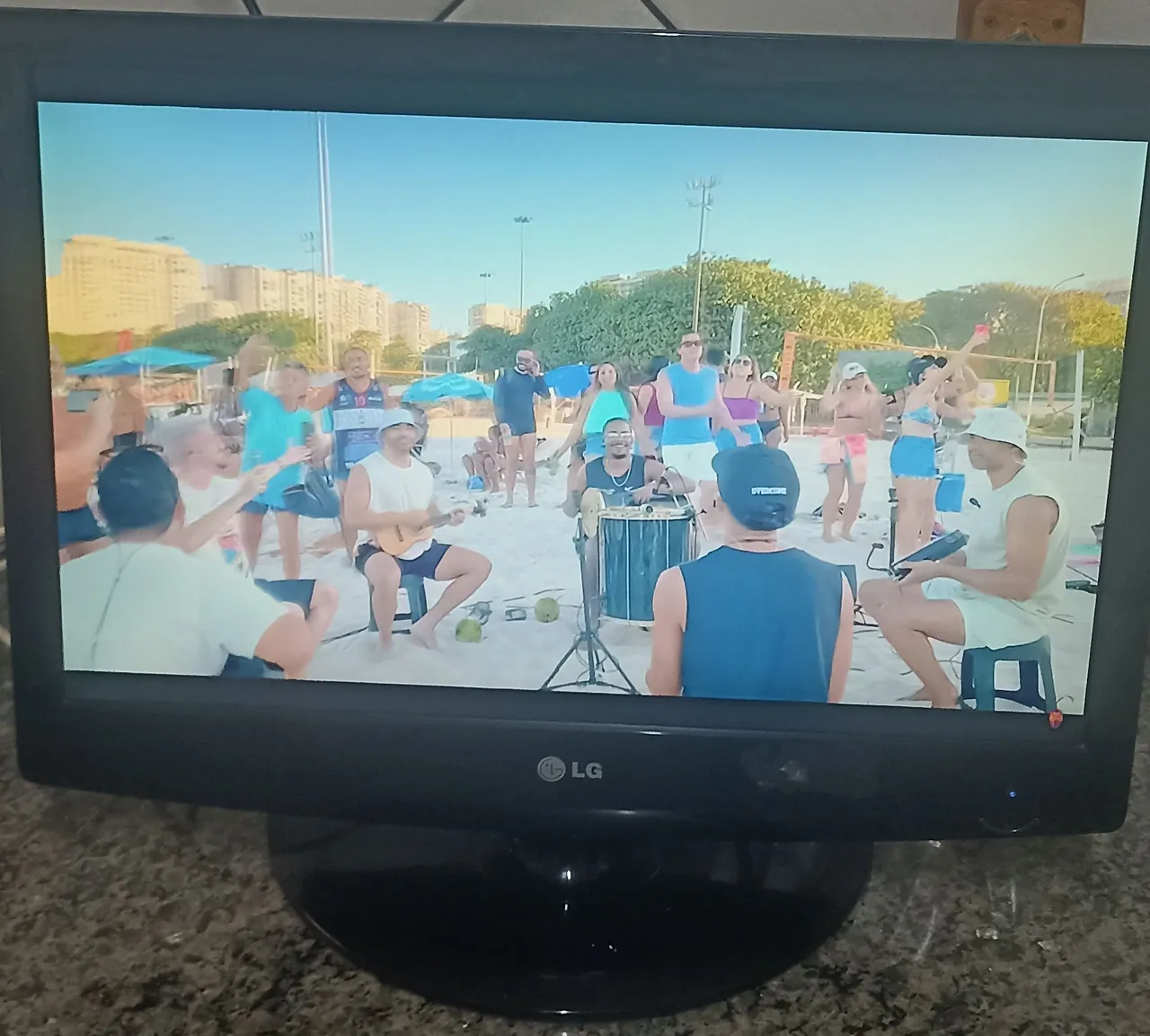"tv de 22 polegadas" - TVs no Brasil