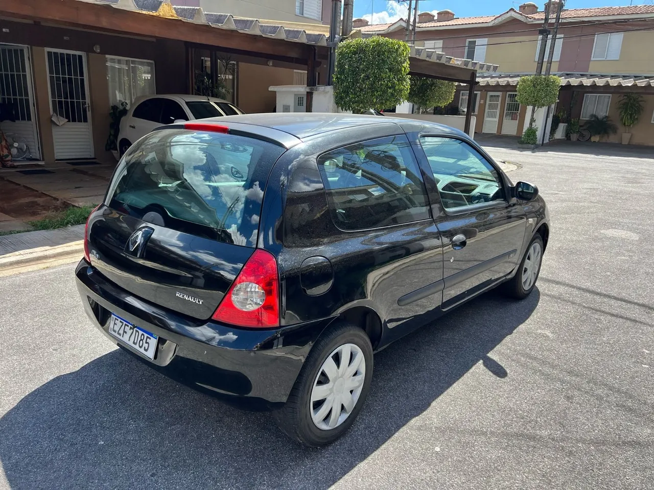 "renault clio 2011" no Brasil