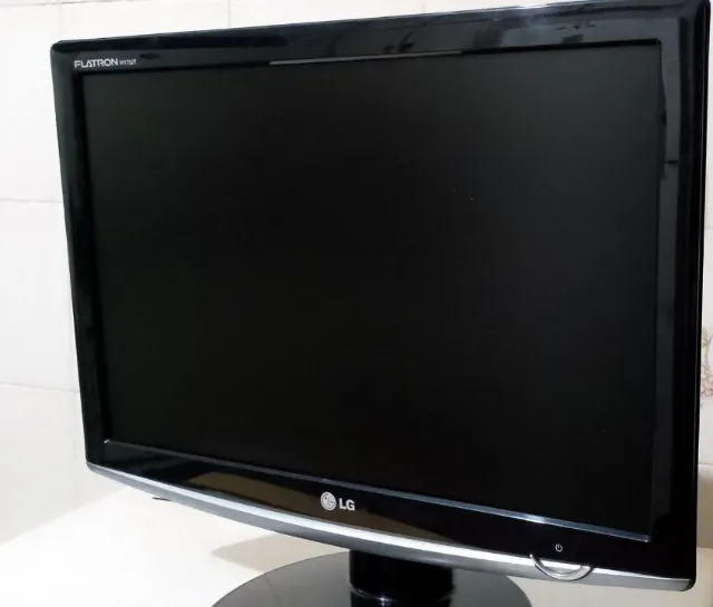 "monitor lcd lg flatron" - Monitores no Brasil