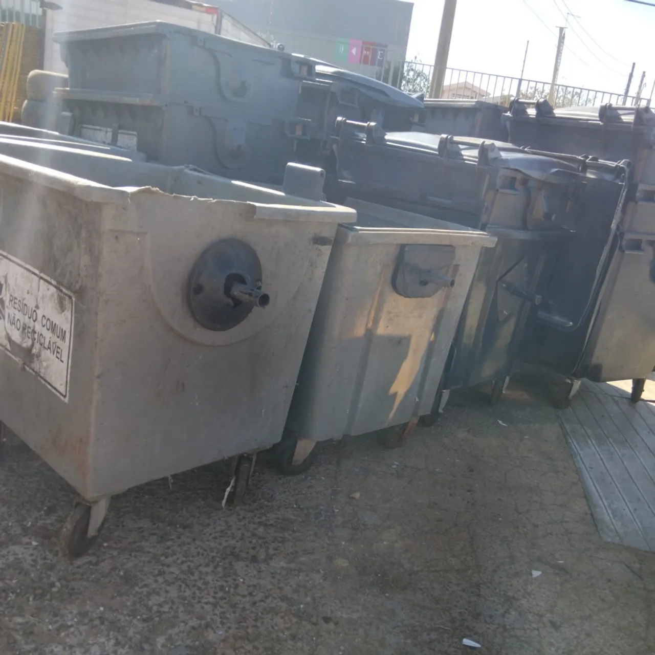 "container de 1000 litros" no Brasil