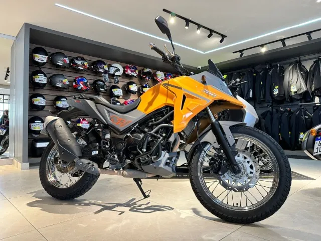 Motos DAFRA NH 300 no Brasil