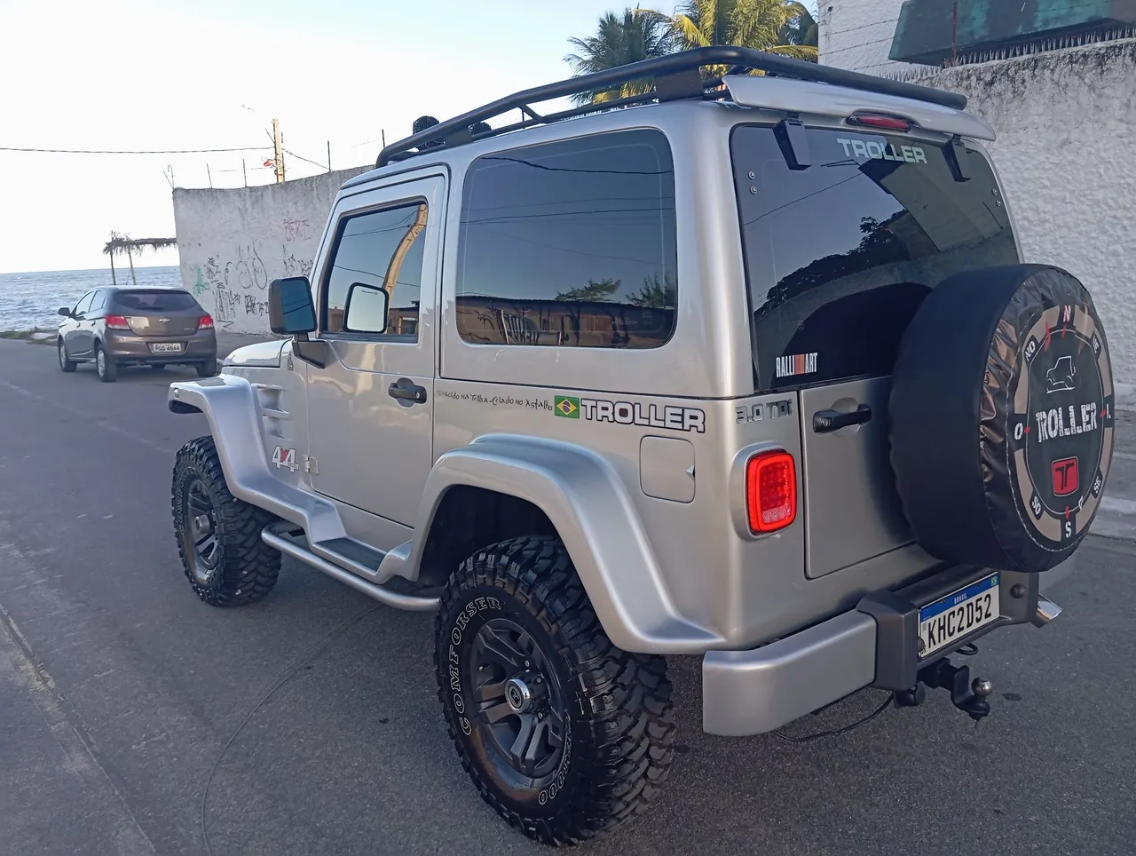 TROLLER T-4 Usados e Novos