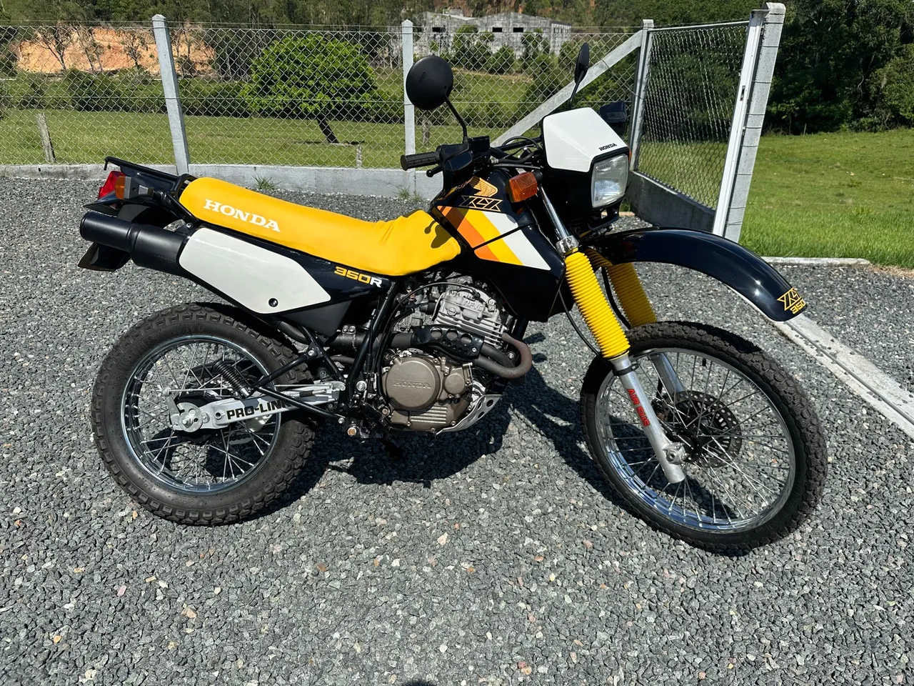 Motos Honda XLX no Brasil