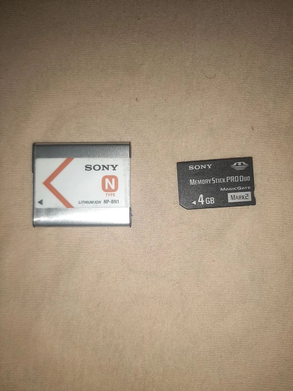 Câmera digital Sony Cyber-shot 12.1 mega pixels - Câmeras e Filmadoras ...