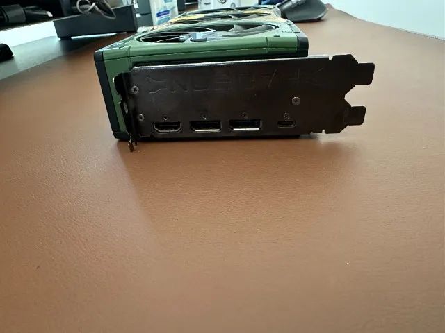 Placa de Vídeo AMD Radeon RX 6900 XT Halo Infinite Limited Edition ...