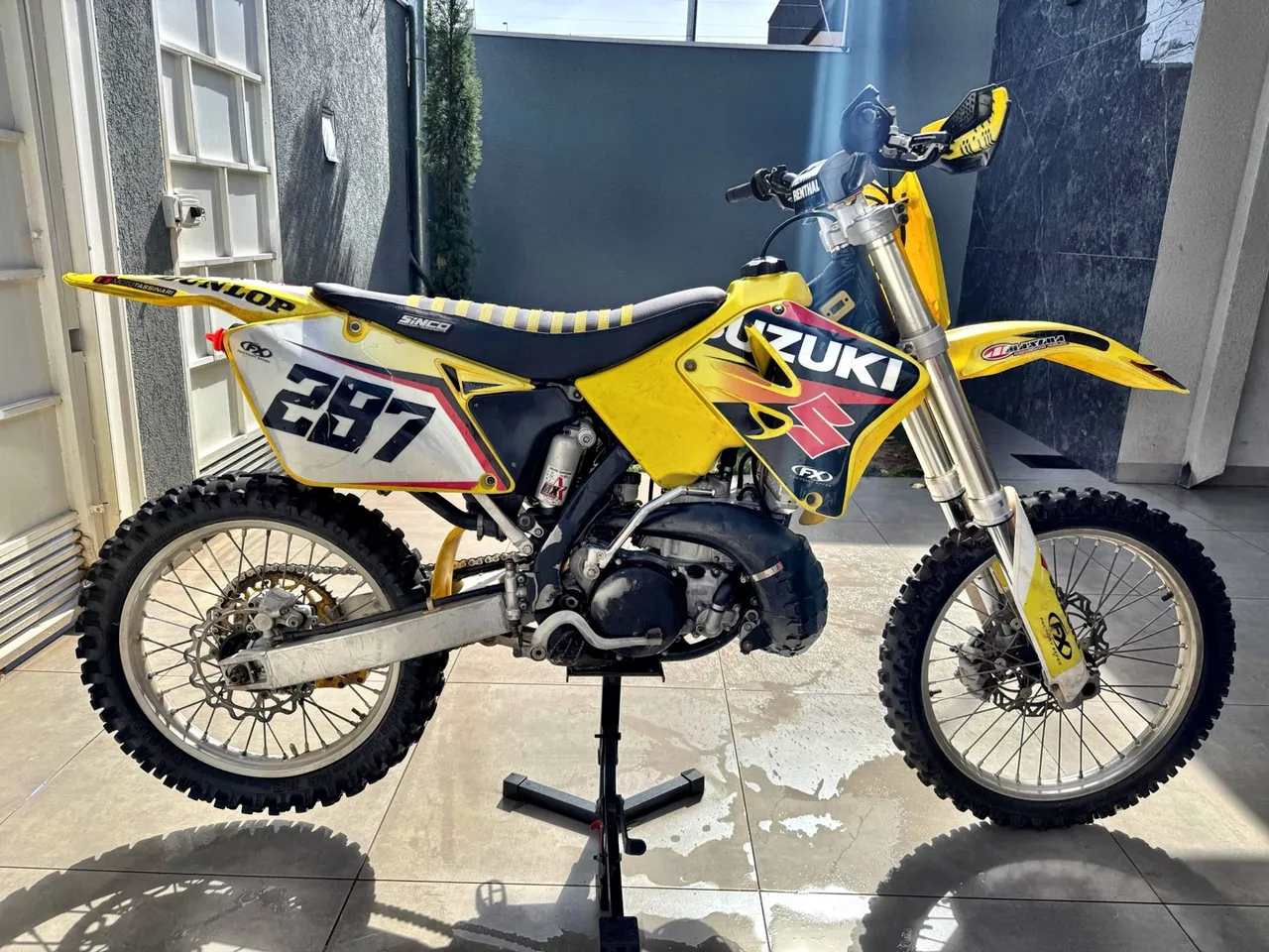 Motos Suzuki RM no Brasil
