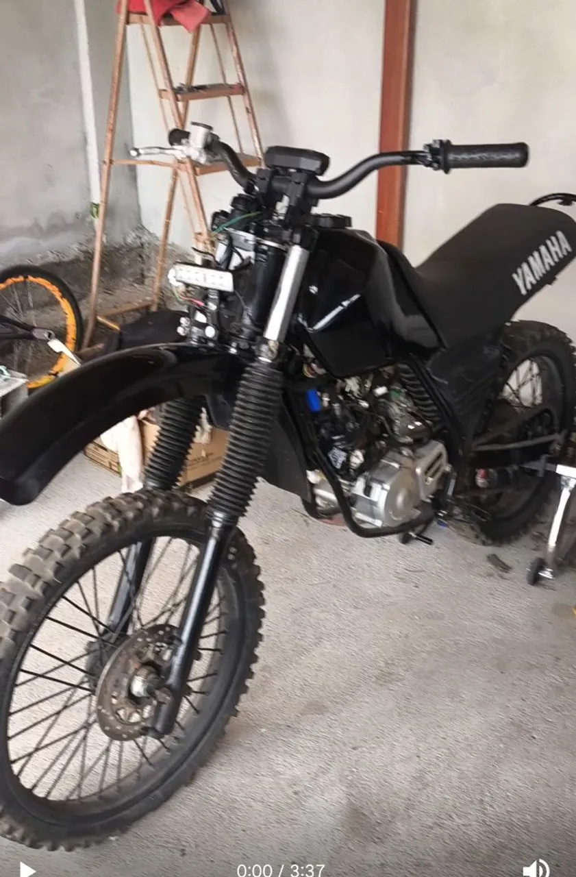 Motos Yamaha DT no Brasil